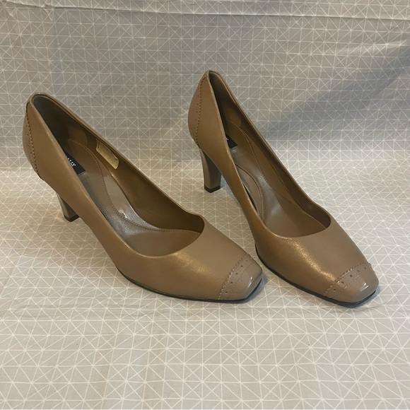 Bally | Shoes | Bally Modern Spectator Style Pumps In Tan Nappa And ...